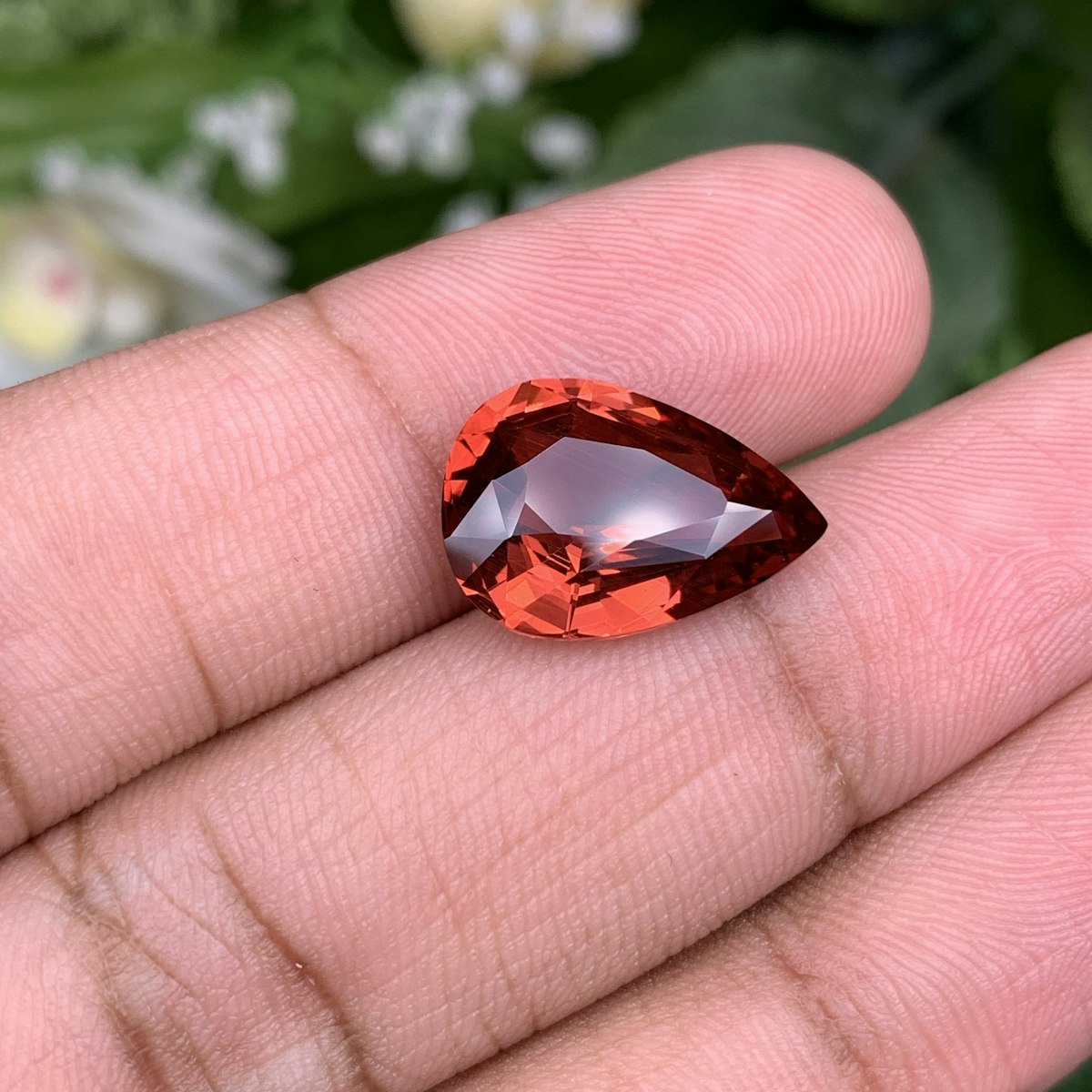 Red Malaya Garnet 8.13ct (MG0021) | Mohra.com