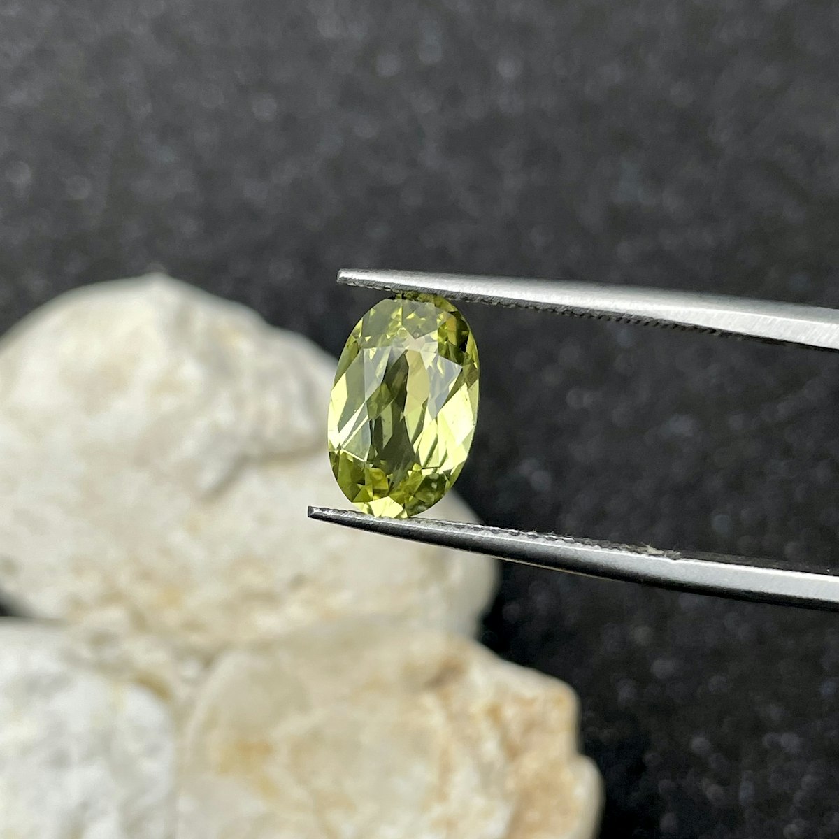 Yellow Chrysoberyl 2.71ct (CB0206) | Mohra.com